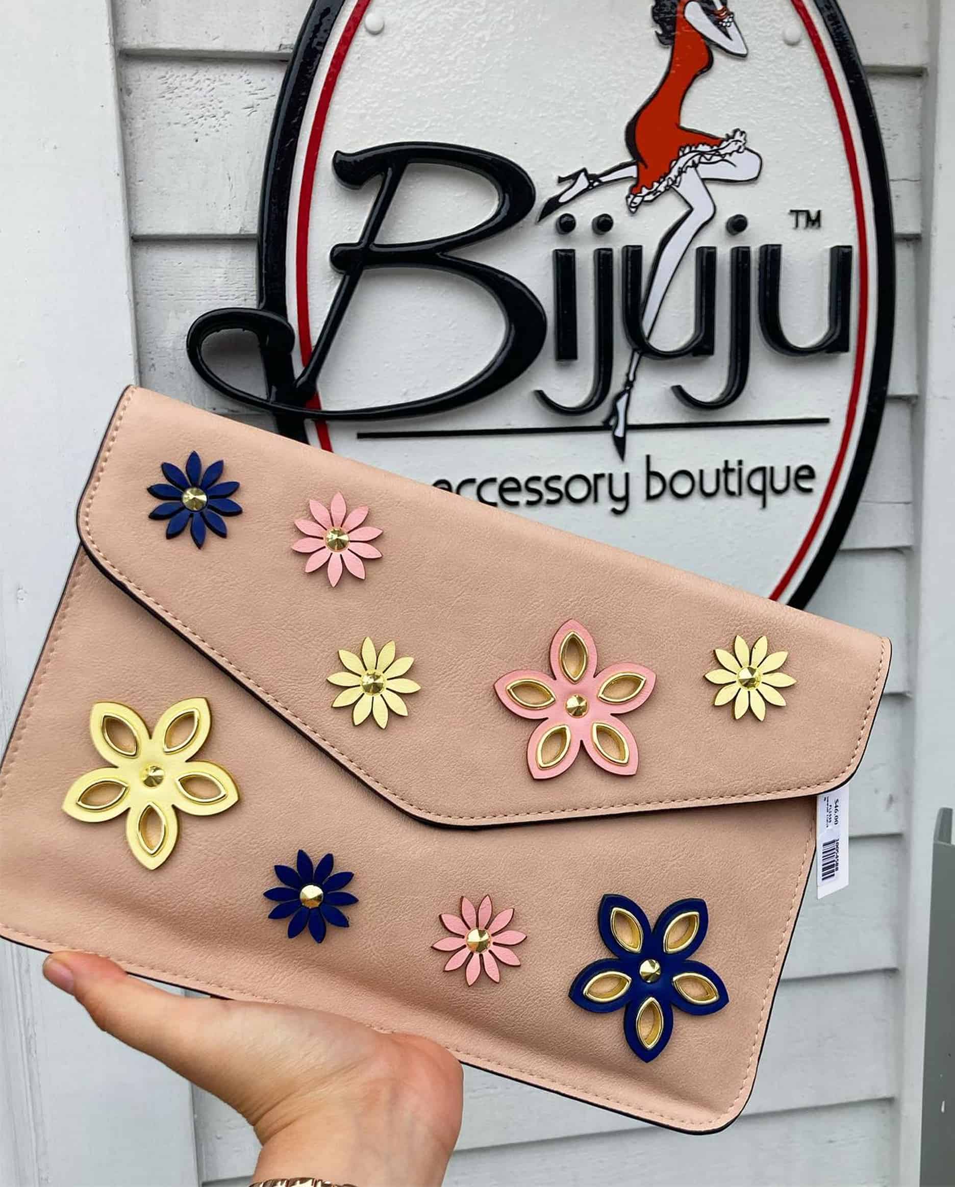 Bijuju - Broadway At The Beach
