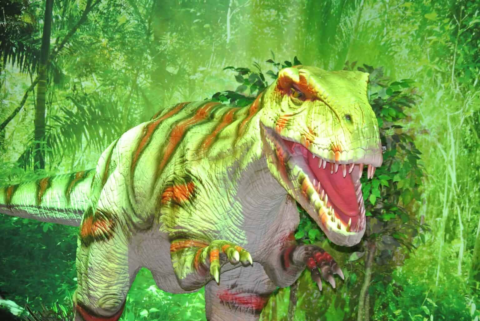 Dino Park - Broadway At The Beach