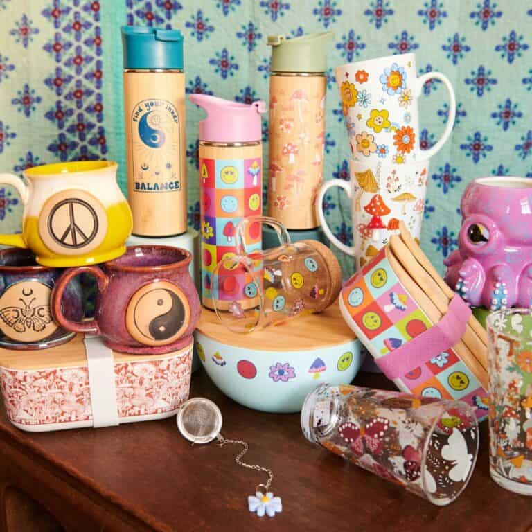 Earthbound Trading Company - Broadway At The Beach