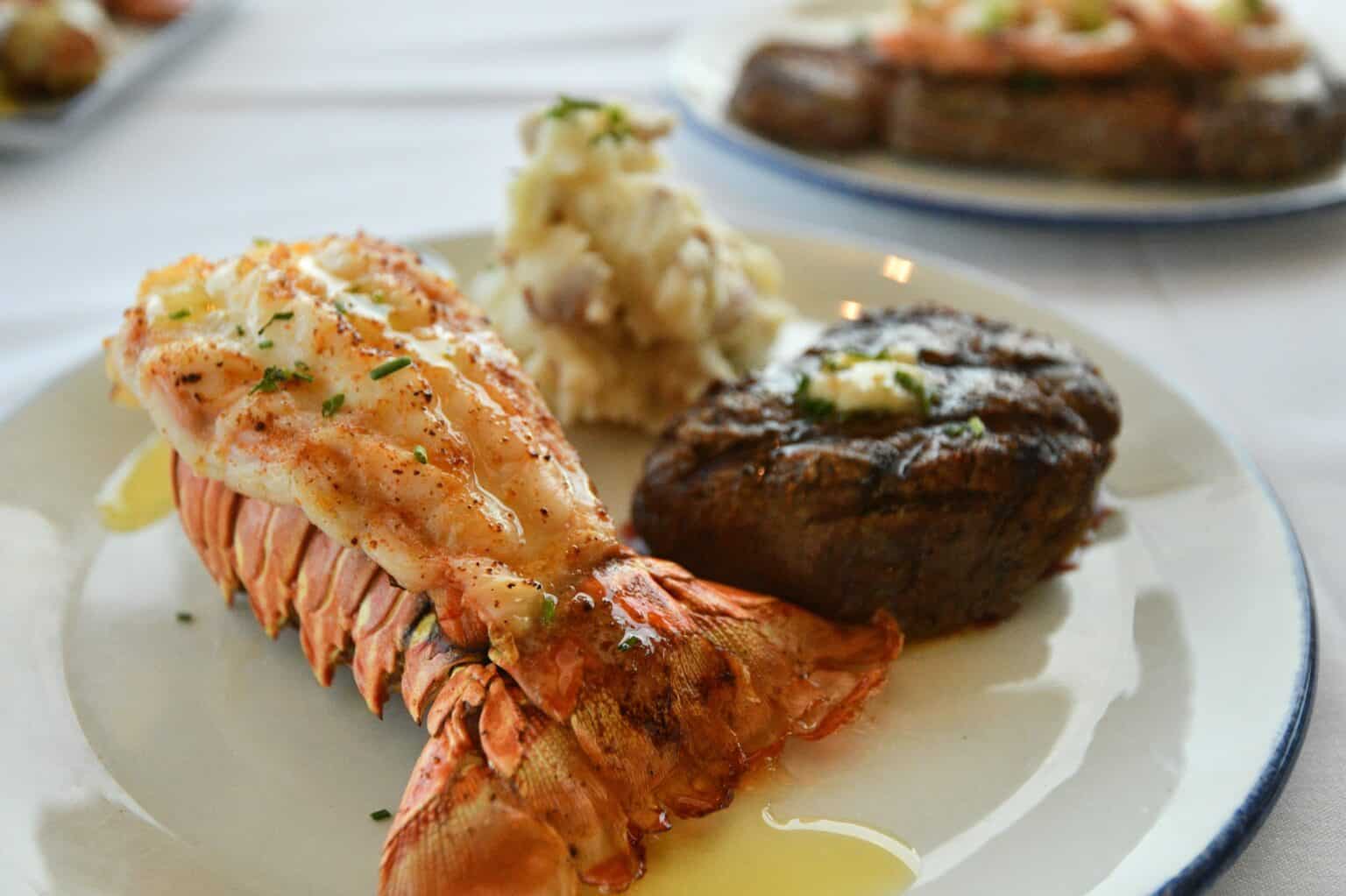 Landry's Seafood - Broadway At The Beach