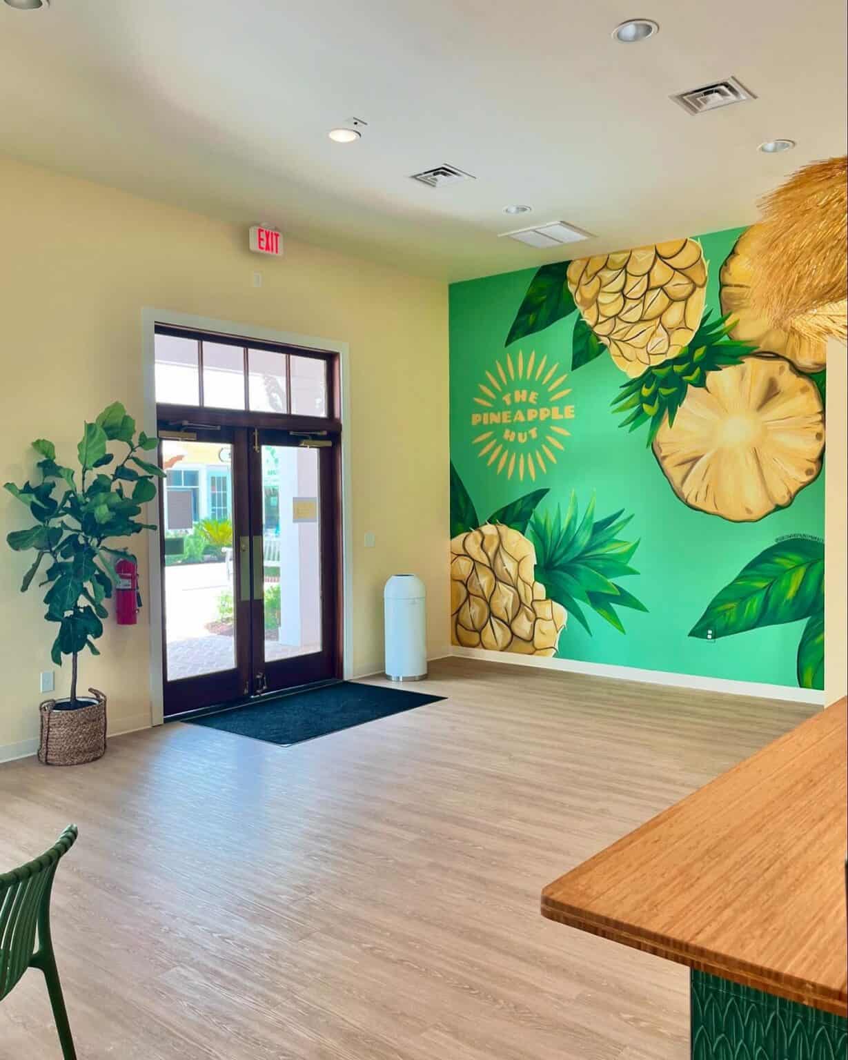 The Pineapple Hut - Broadway At The Beach