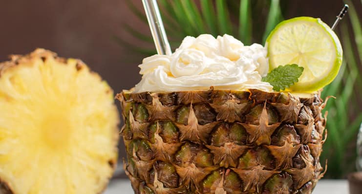 The Pineapple Hut - Broadway At The Beach